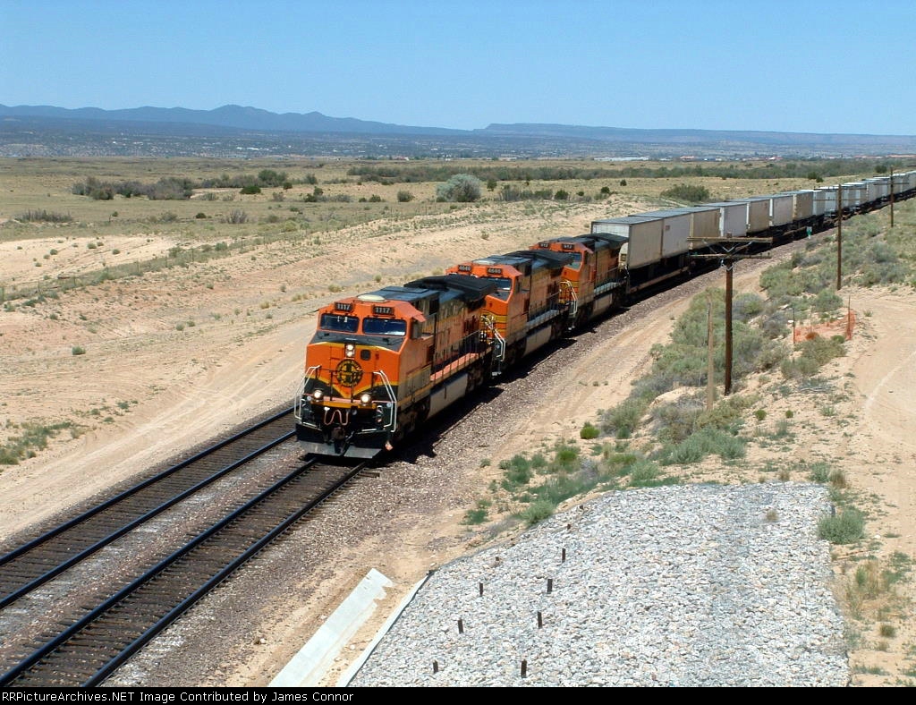BNSF 1117 in Lead